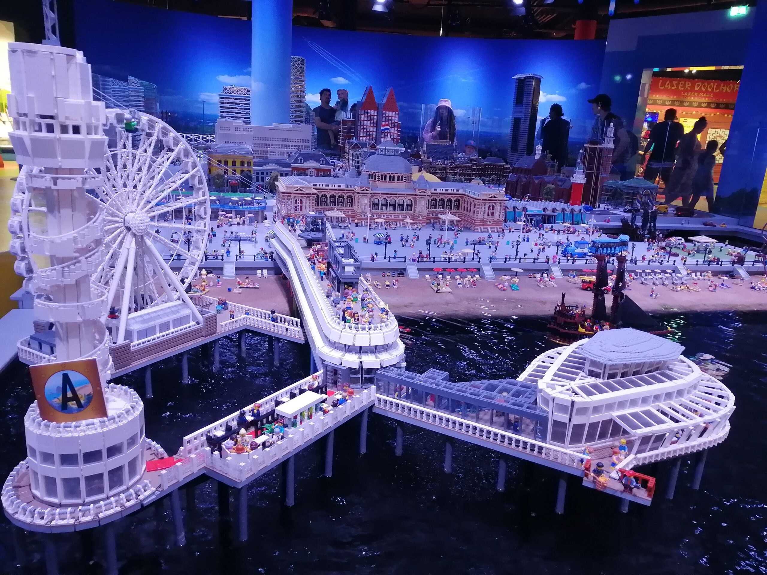 Kids erop uit! Legoland Discovery Centre Scheveningen - BOYSLABEL