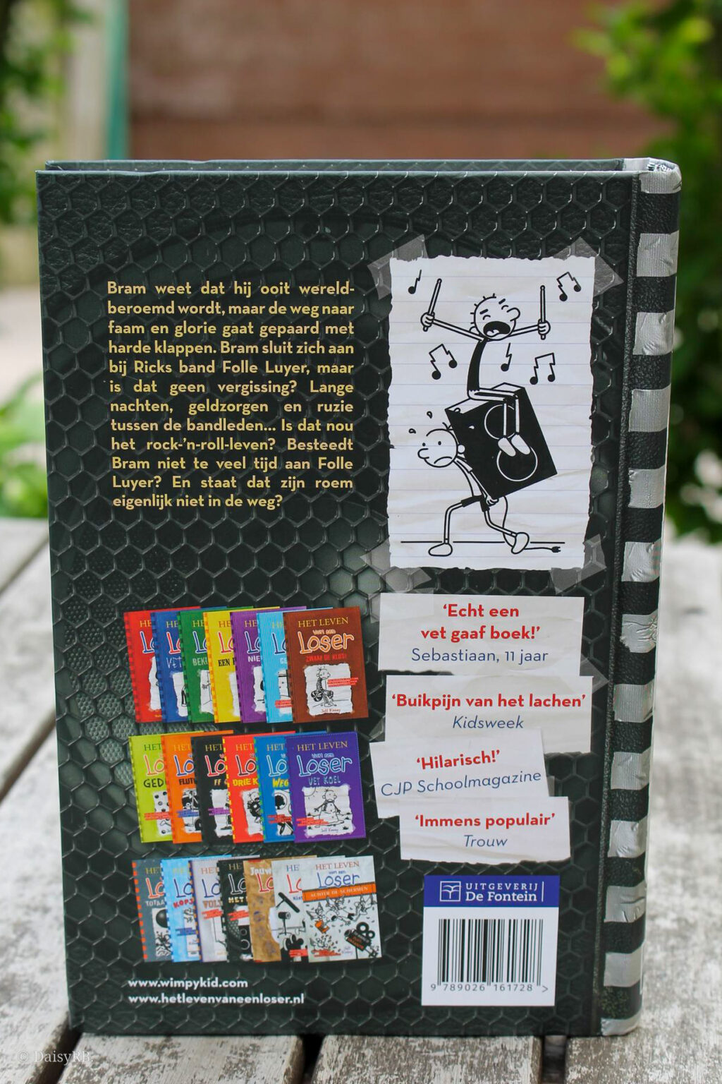 Boek review -'Het leven van een Loser - Het Dak Eraf' - BOYSLABEL